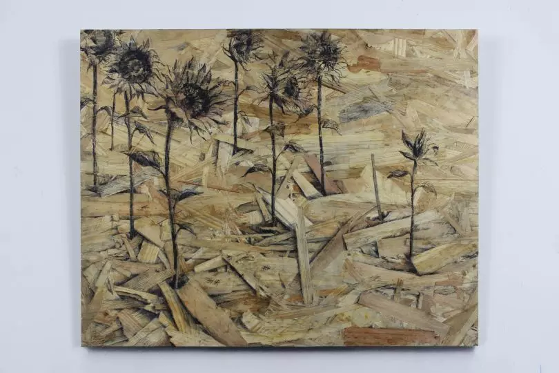 कलाकार पेजॅक त्याच्या माणसाच्या विरुद्ध निसर्गाच्या शाईच्या चित्रांसाठी कॅनव्हास म्हणून दाबलेले लाकूड वापरतो 10168_8