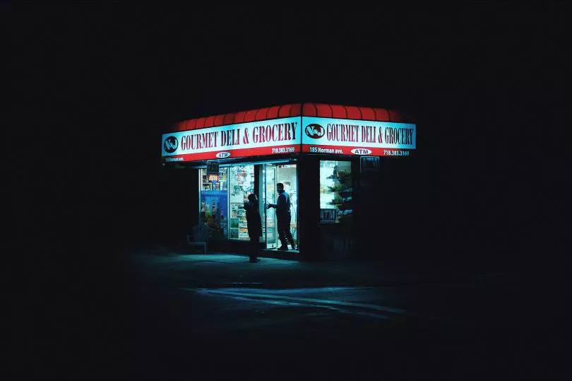 Neon Nights: Dokumentéiert d'Nuetsliewe vun New Yorker 10239_4