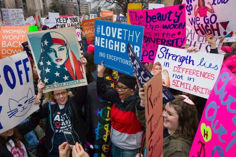 مسيرة النساء في واشنطن العاصمة في يناير 2017. مصدر الصورة: كريس ويليامز زويكا إيماجيس
