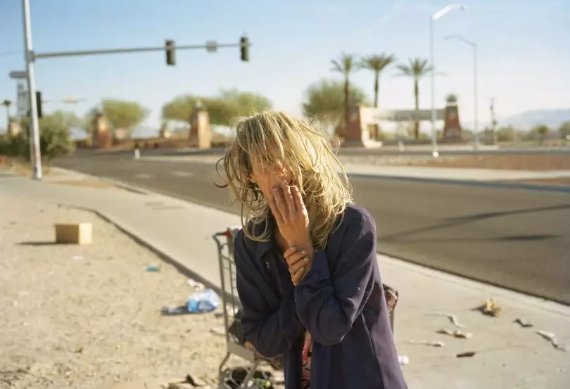 Cindy met haar pruik. Las Vegas, Nevada 2016 © Thilde Jensen