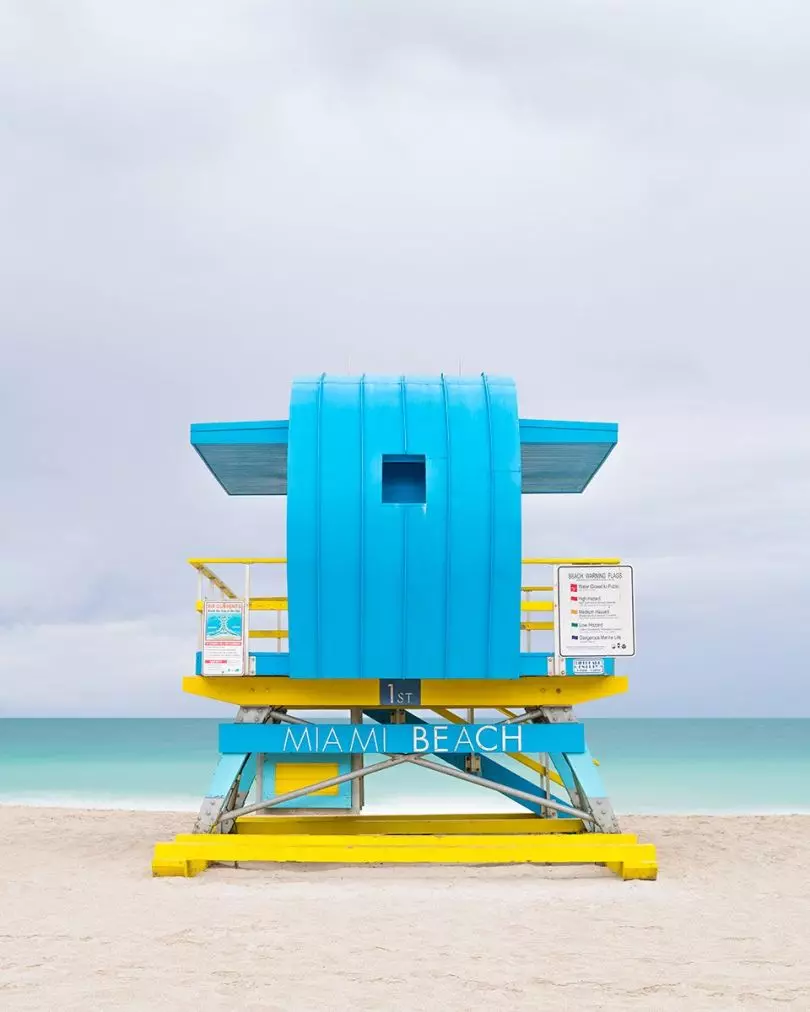 Ón tsraith, Lifeguard Towers: Miami © Tommy Kwak