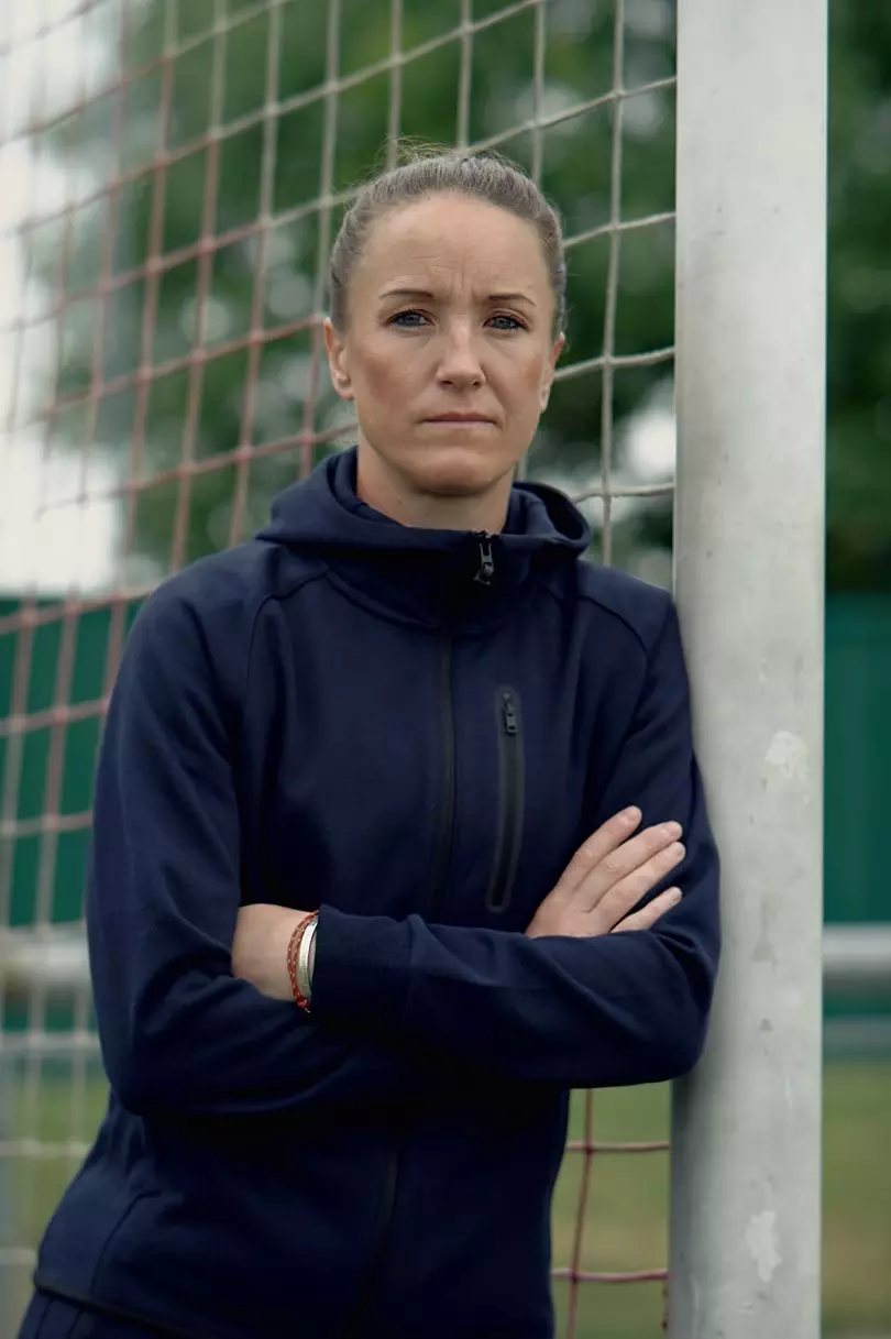 Casey Stoney, eardere Ingelske spiler en hjoeddeistige kompetysjecoach. © Milo Belgrove