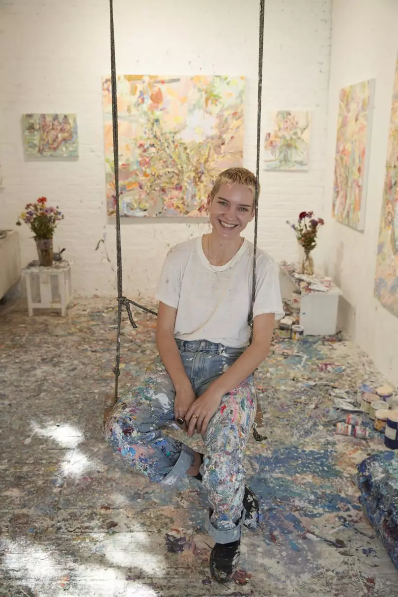 Chrissy Angliker captures harmony and chaos in her stunning floral paintings 1189_9