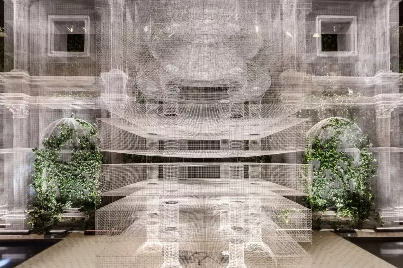 La kolosa renesanca arkitekturo de Edoardo Tresoldi pene konstruita el drato reto 1224_11