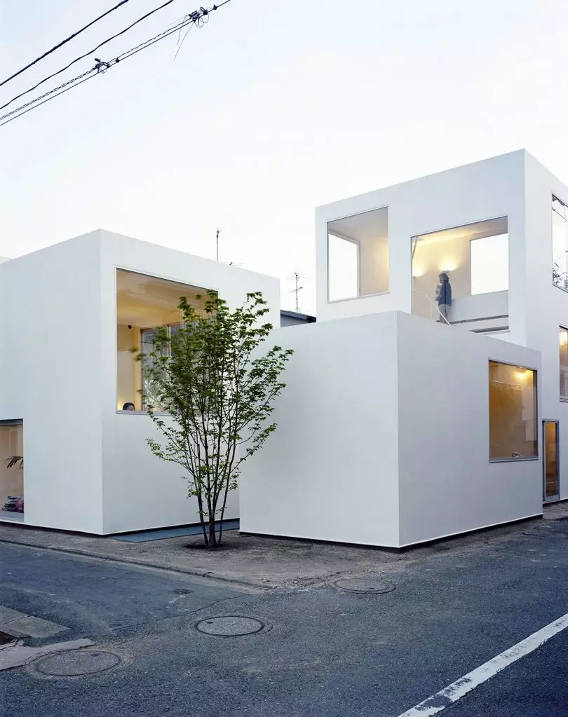 Ofîsa Ryue Nishizawa Moriyama House, 2005 © Takashi Homma