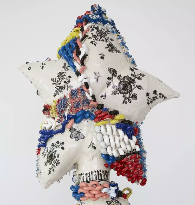 Cariátide estrella de Francesca DiMattio (2019). Imagen cortesía del artista y Pippy Houldsworth Gallery. Fotografía de Karen Pearson.