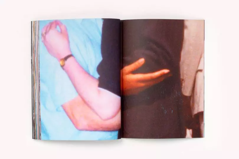 Ny bok utforsker skjønnheten i menneskelig forbindelse gjennom sammenslåtte gamle fotografier 132_4