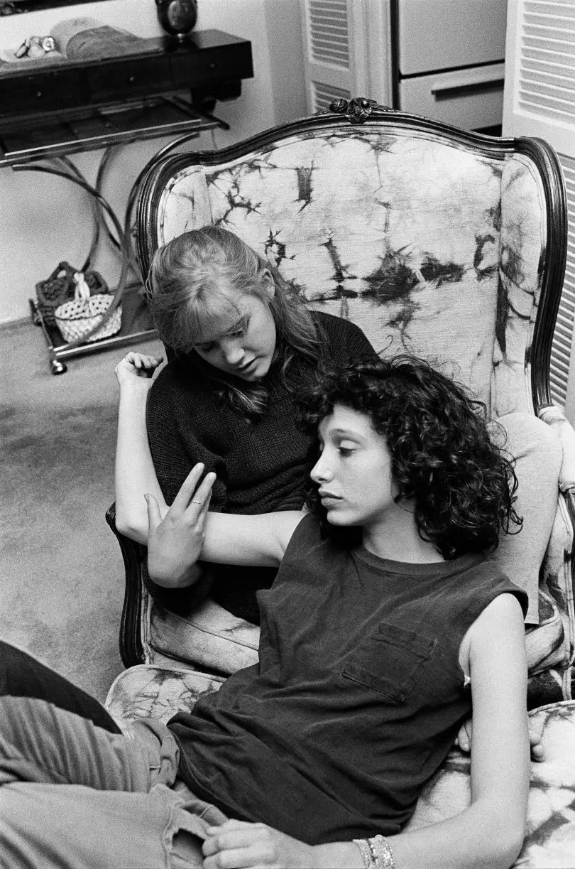 Jen a Leslie, Medi 1986 © Karen Marshall o 'Between Girls'