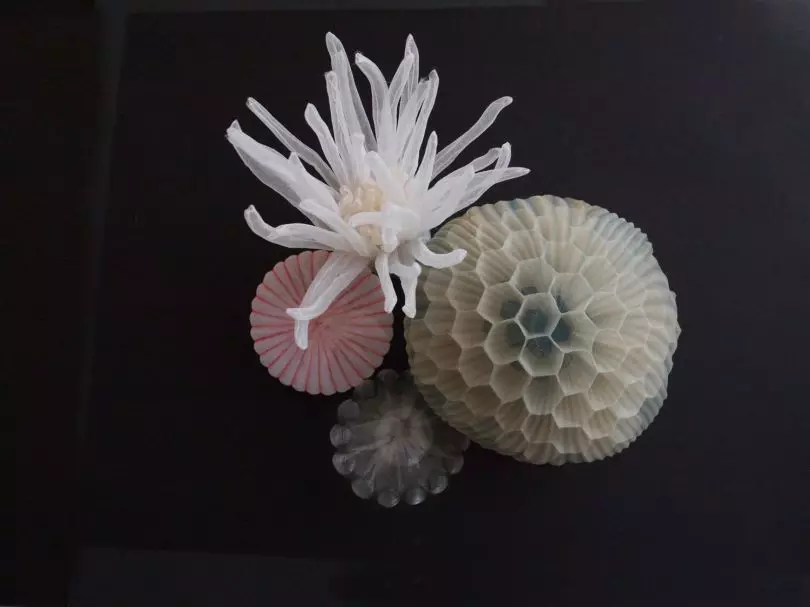Legesyge, gennemskinnelige 3D-smykker lavet af stof og inspireret af havdyr 1688_7