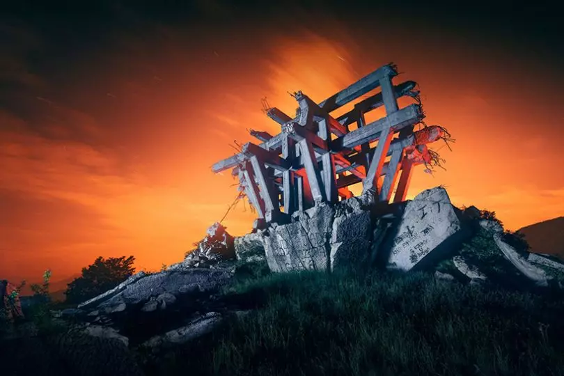 Makljen, Bośnia i Hercegowina. Z serii Wieczne pomniki w ciemności © 杨潇 [Yang Xiao](https://www.inhiu.com/)