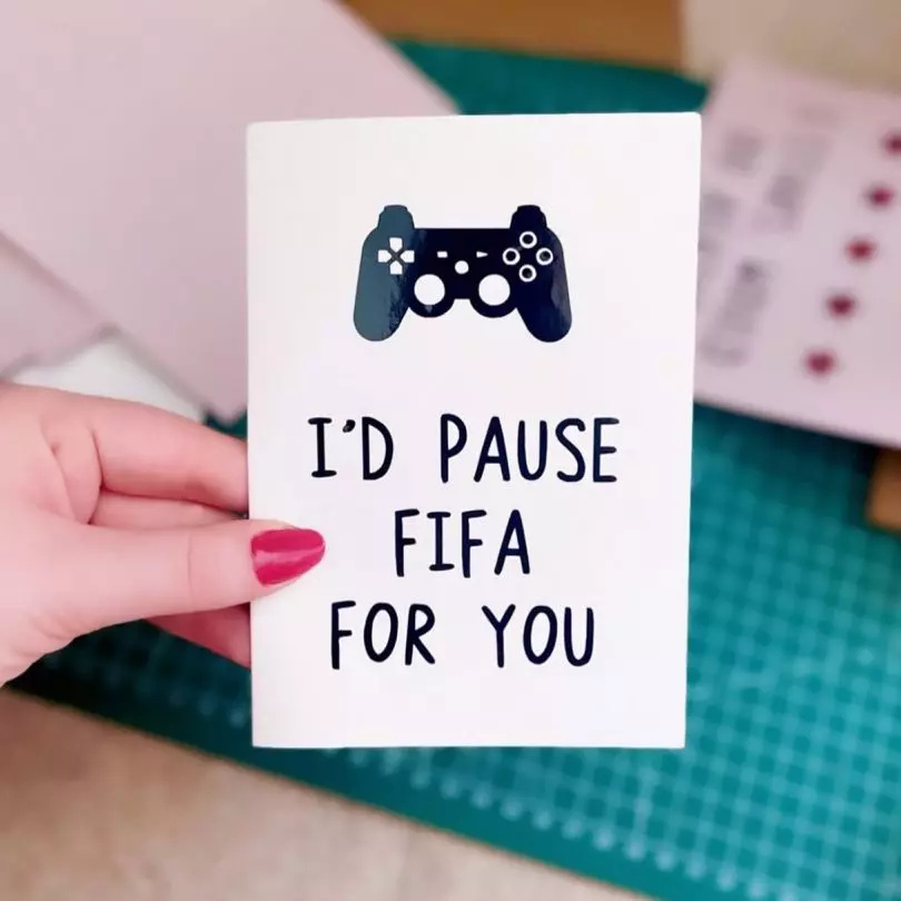I'd Pause FIFA בשבילך מאת ברוגן אוונס