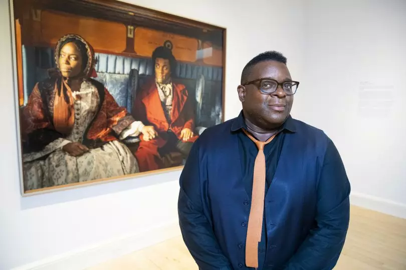 Kunstner Isaac Julien, CBE, RA afslører den britiske premiere på sit værk Lessons of Hour på Scottish Gallery of Modern Art som en del af Edinburgh Art Festival 2021. Credit Duncan McGlynn