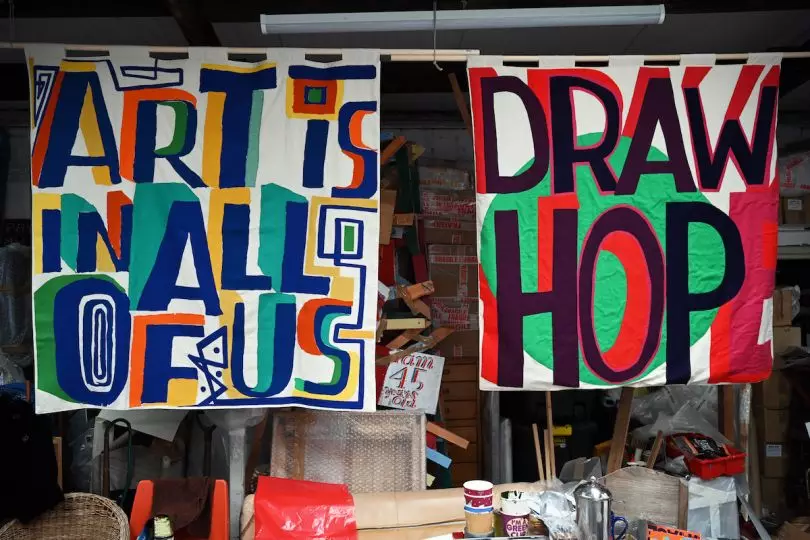 Bob kaj Roberta Smith, foto de John Millar