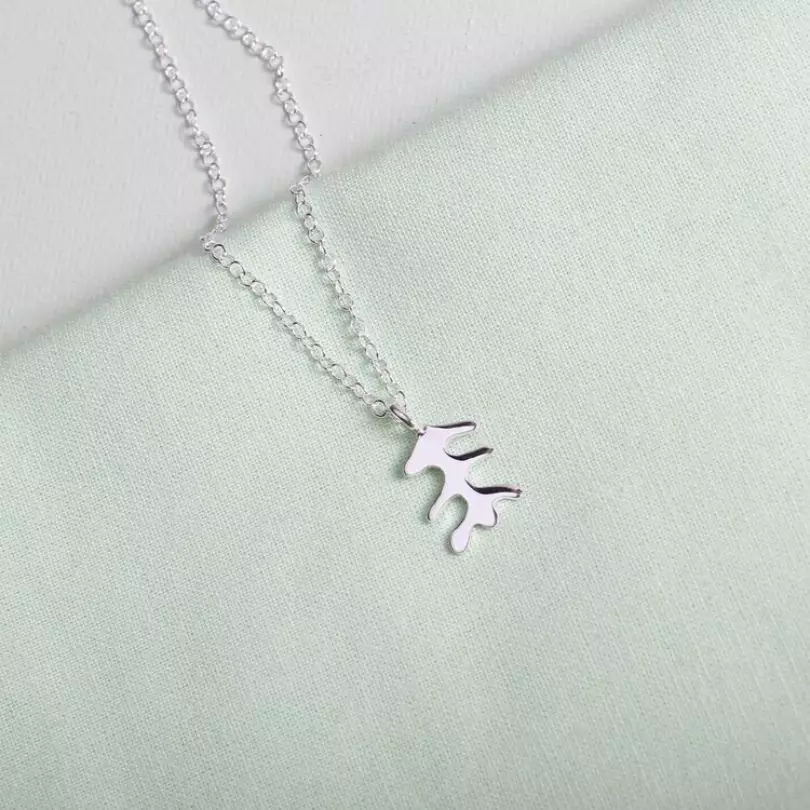 [ମ୍ୟାଗି କ୍ରସ୍] ଦ୍ୱାରା ମ୍ୟାଟିସ୍ ହାର (http://www.maggiecross.co.uk/shop/matisse-necklace) | £ 38 ରୁ ମୂଲ୍ୟ