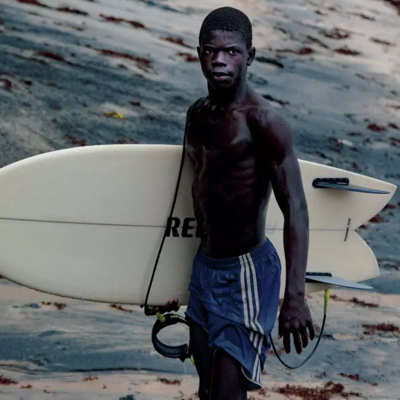AfroSurf: Ferjit blond hier en blauwe eagen, hjir is it ûnfertelde ferhaal fan Afrikaanske surfkultuer 2111_10