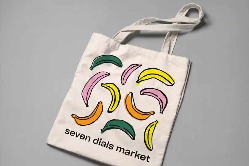 Lesi sikhungo sidala i-Velvet Underground-esque branding ye-Covent Garden's Seven Dials Market 2350_6