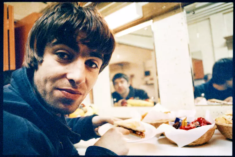 © Michael Spencer Jones Liam Gallagher - பேக்ஸ்டேஜ் சவுத்எண்ட் 1995