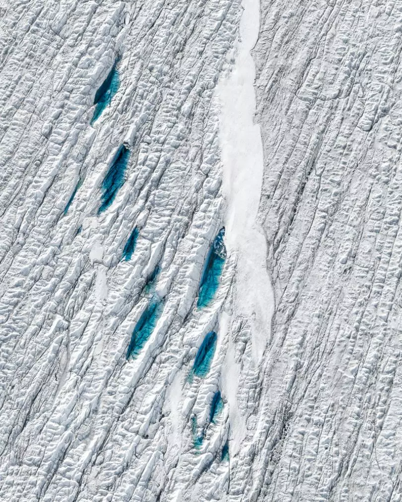 トム・ヘーゲンの航空写真は、北極圏への地球温暖化の影響を強調しています 2607_11