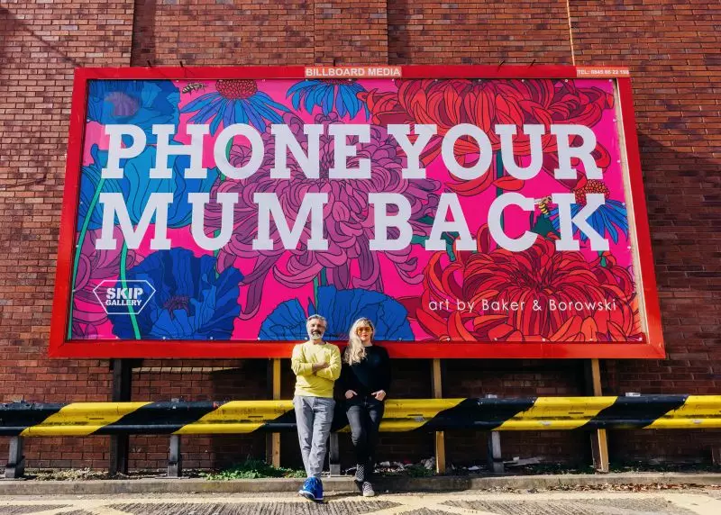 Baker & Borowski uus võimas kampaania kutsub meid üles "oma emadele tagasi helistama"