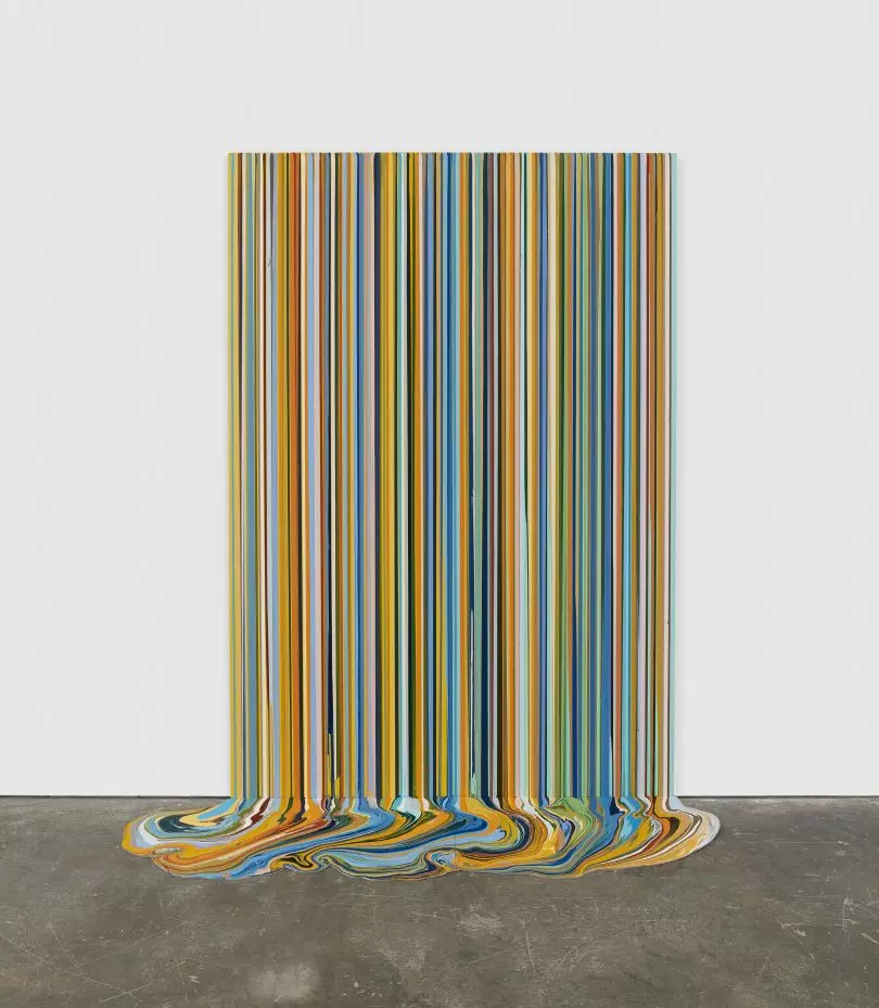 Las 'pinturas de charcos' a gran escala de Ian Davenport que gotean en piscinas de colores del arcoíris 2654_8