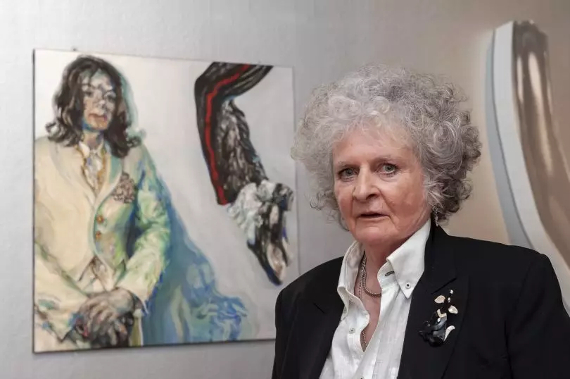 Maggi Hambling with her work, Michael Jackson, 2009. Photograph by Jorge Herrera