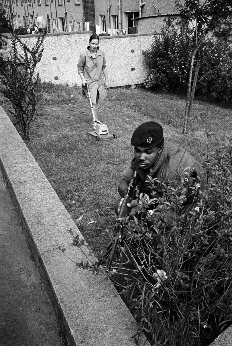 Mowing the Lawn, Northern Ireland, 1973 © Philip Jones Griffiths / Magnum Photos