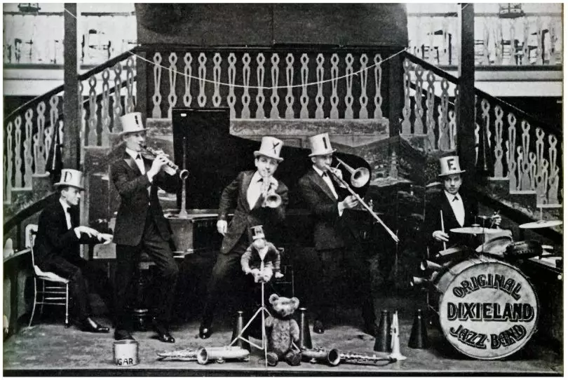 گروه اصلی جاز Dixieland در The Palais de Dance, Hammersmith 1919 Photograph, Max Jones Archive © Max Jones Archive, maxjonesarchive@aol.com