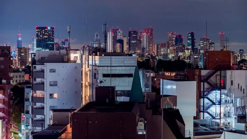 Tokio oscuro desde arriba: Fotógrafo captura la capital de neón de Japón desde los tejados 2934_11