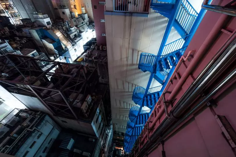 Tokio oscuro desde arriba: Fotógrafo captura la capital de neón de Japón desde los tejados 2934_4