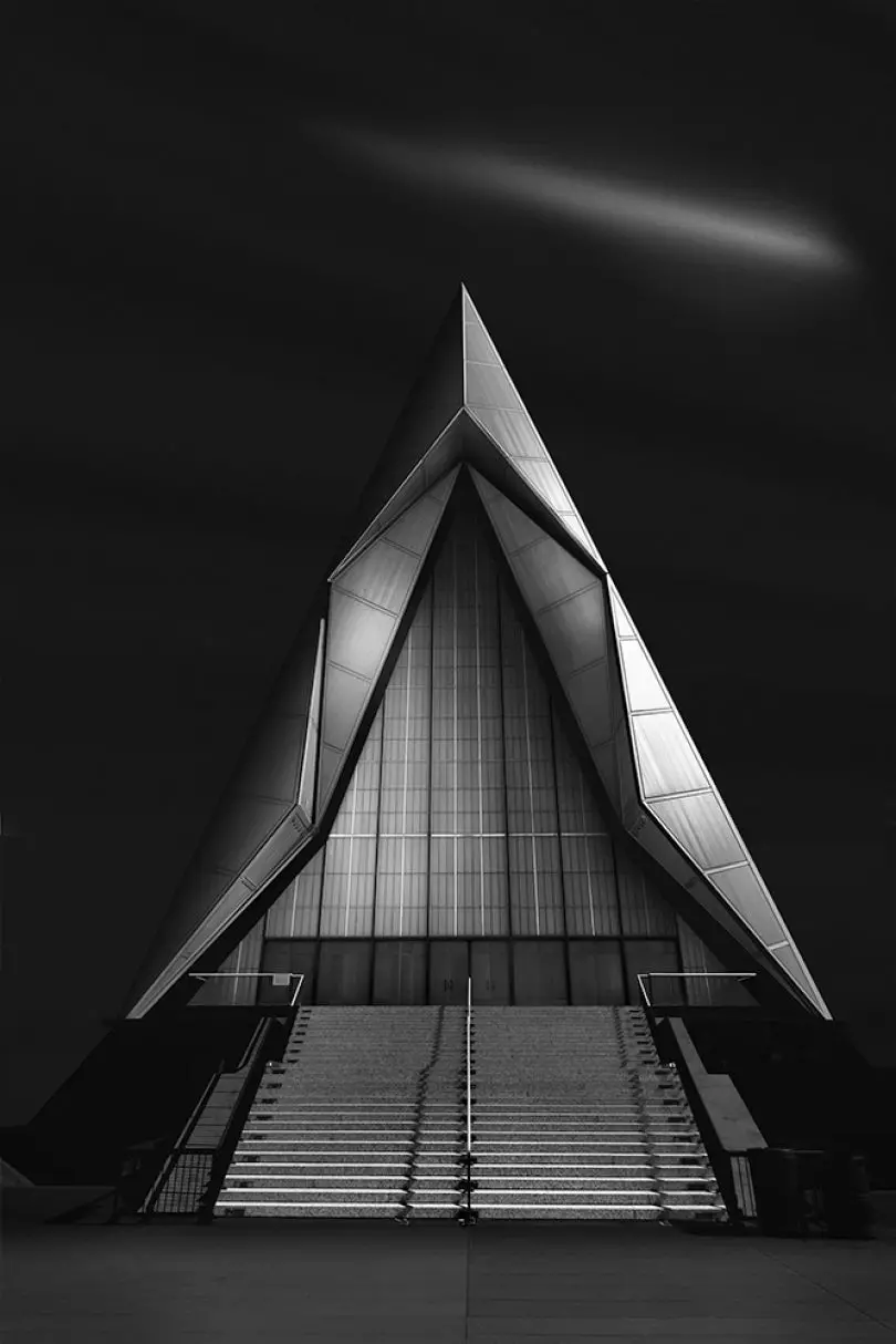 Черно-бялата минималистична фотография на Тим Смит, която ви помага да живеете в настоящето 2962_5