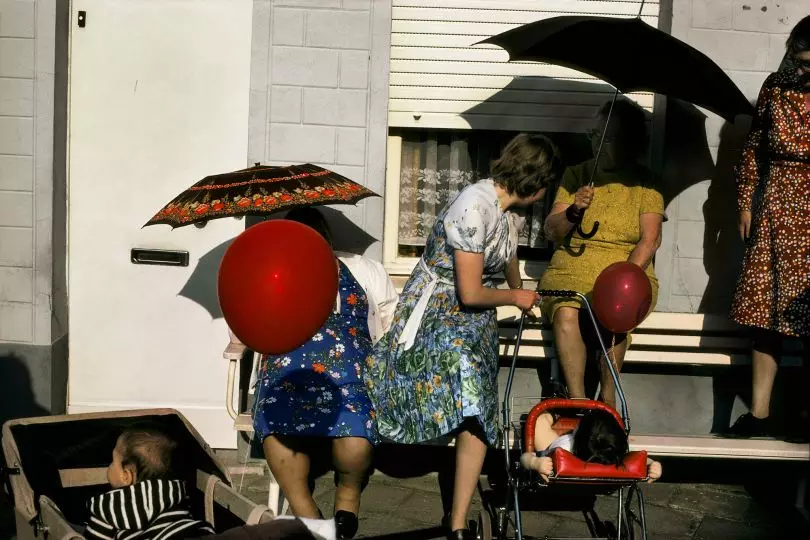 বেলজিয়াম, এন্টওয়ার্প, 1988 © হ্যারি গ্রুয়ার্ট / ম্যাগনাম ফটো, মাইকেল হপেন গ্যালারির সৌজন্যে