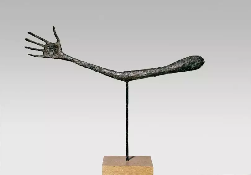 The Hand 1947 Cré-umha (1947-49) 57 x 72 x 3.5 cm Kunsthaus Zürich, Alberto Giacometti Stiftung © Eastát Alberto Giacometti, ACS/DACS, 2017