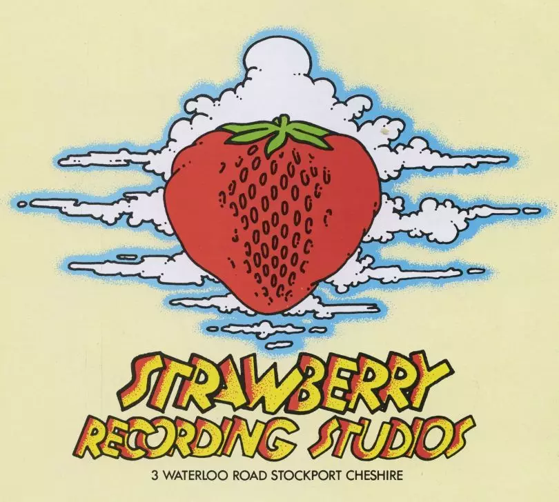 Strawberry Studios: I Am In Love პატივს სცემს სტოკპორტის ხმის ჩამწერ სტუდიას, რომელიც პასუხისმგებელია 