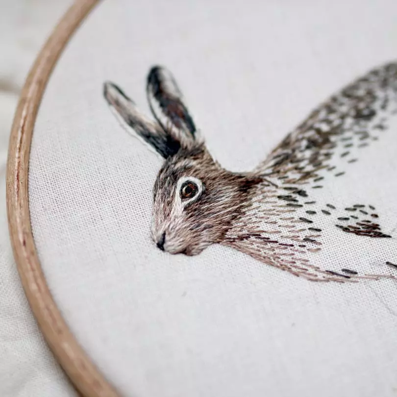 Pinong burda na hoop artworks ng wildlife ni Emillie Ferris 3160_6