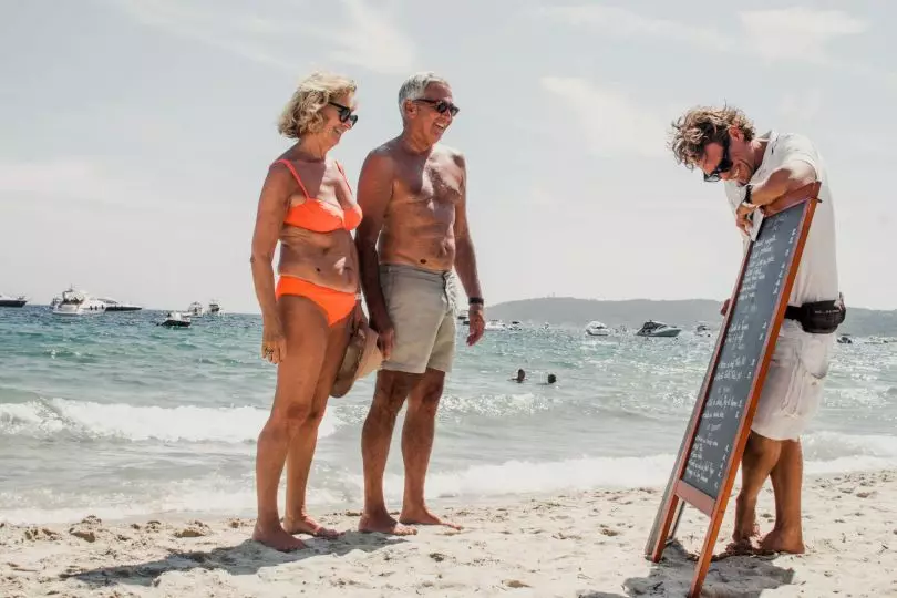 Beach Life : Une exploration photographique intrigante de la vie sur une plage de Saint-Tropez 3198_11