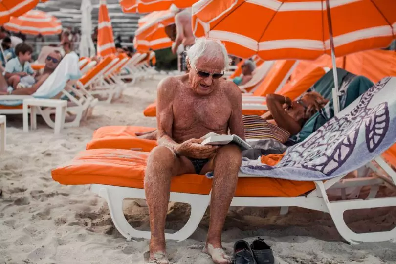 Beach Life : Une exploration photographique intrigante de la vie sur une plage de Saint-Tropez 3198_8