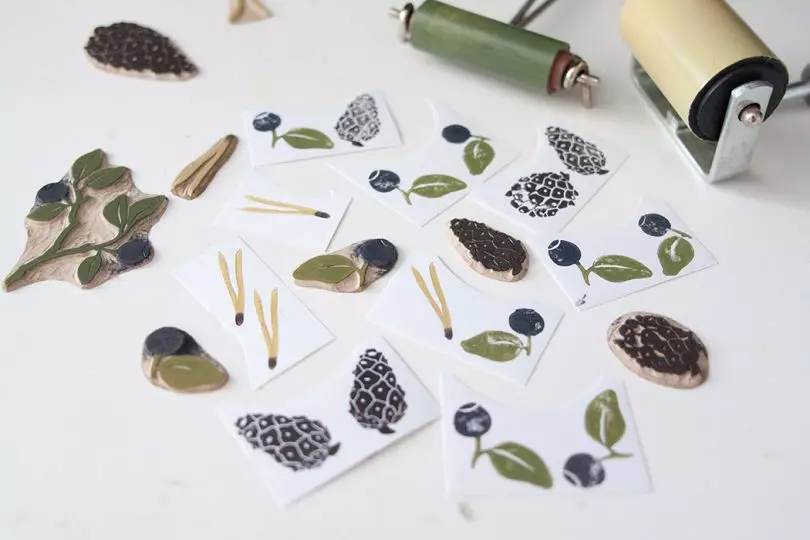 Artist aims to preserve her local forest by crafting linocut stamps of nature 3213_24