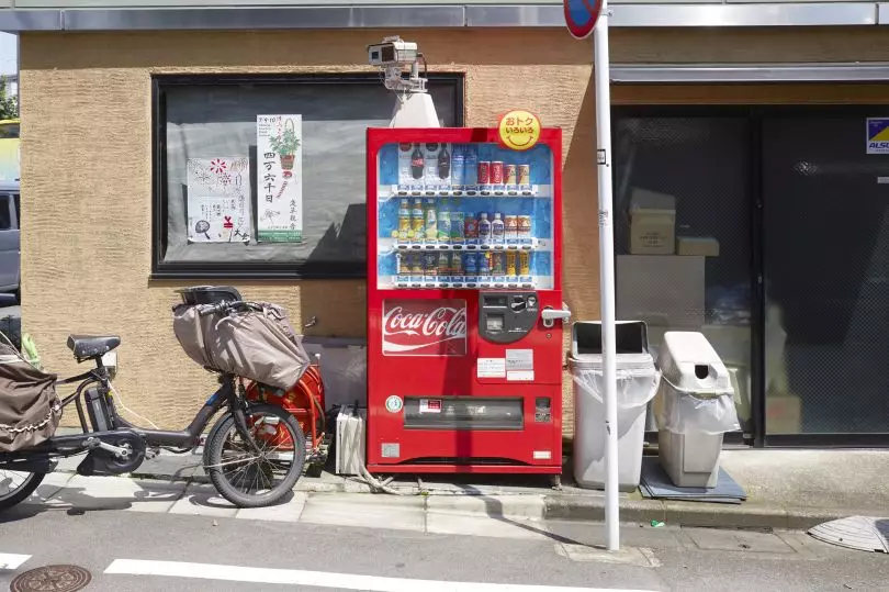 Jidouhanbaiki: fotoattēlu sērija, kas pēta Japānas apsēstību ar tirdzniecības automātiem 3309_8