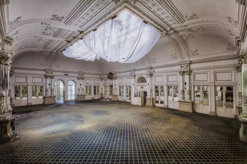 Edificios abandonados: el fotógrafo nos muestra un vistazo del fin del mundo 3384_28