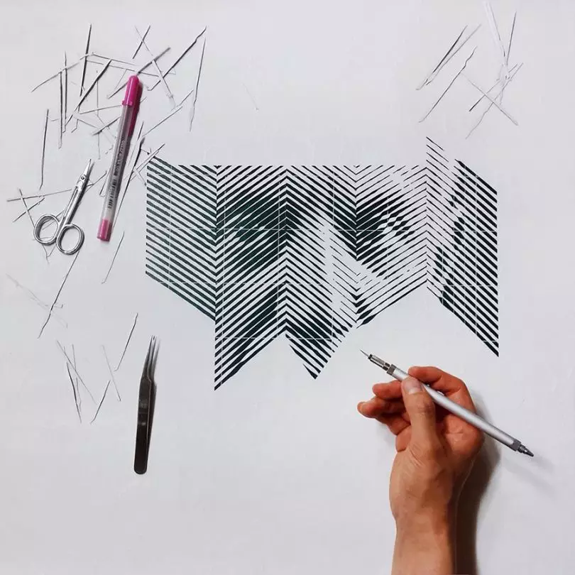 O artista corta papel a man para crear retratos hiperrealistas de iconas famosas 3487_5