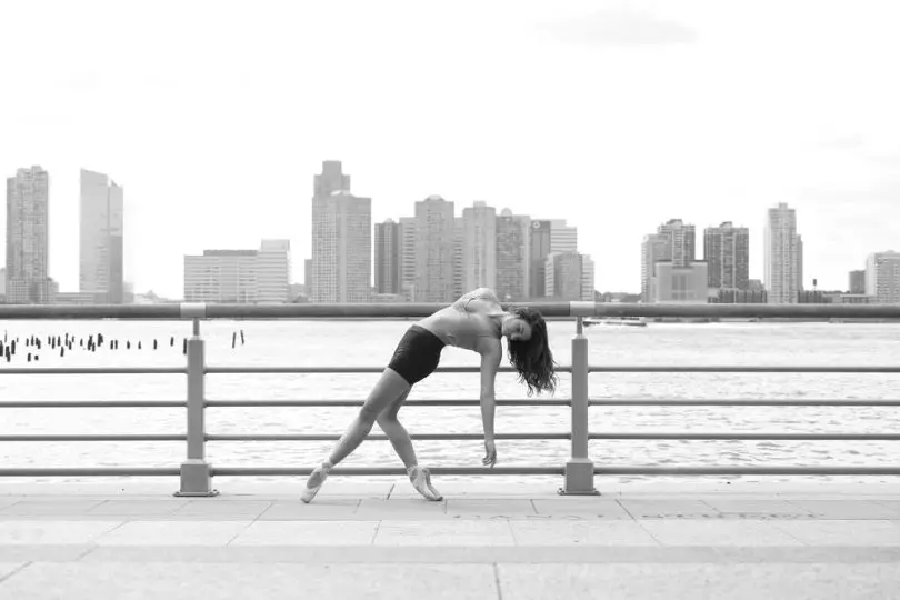 Street Stage: Black and white photographs of dancers all around New York City 3520_2