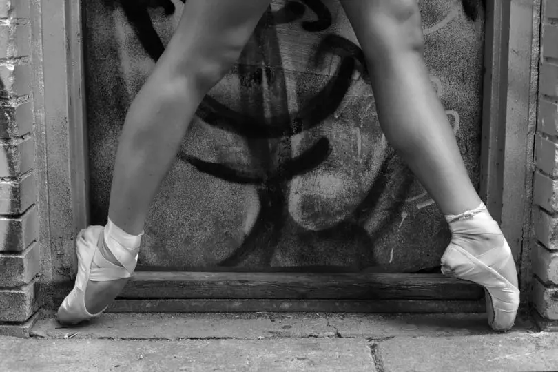 Street Stage: Black and white photographs of dancers all around New York City 3520_8