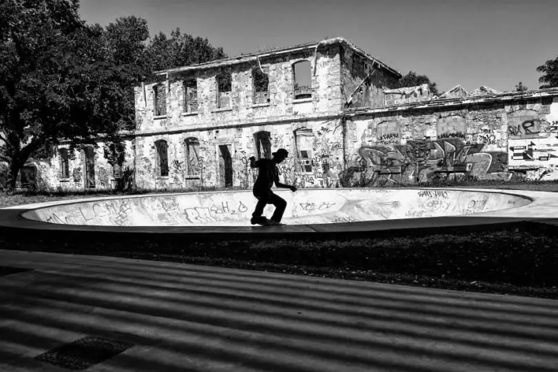 Valehedici küçə fotoqrafiyası Avropa həyatının alaqaranlıq zonasını açır 3607_12