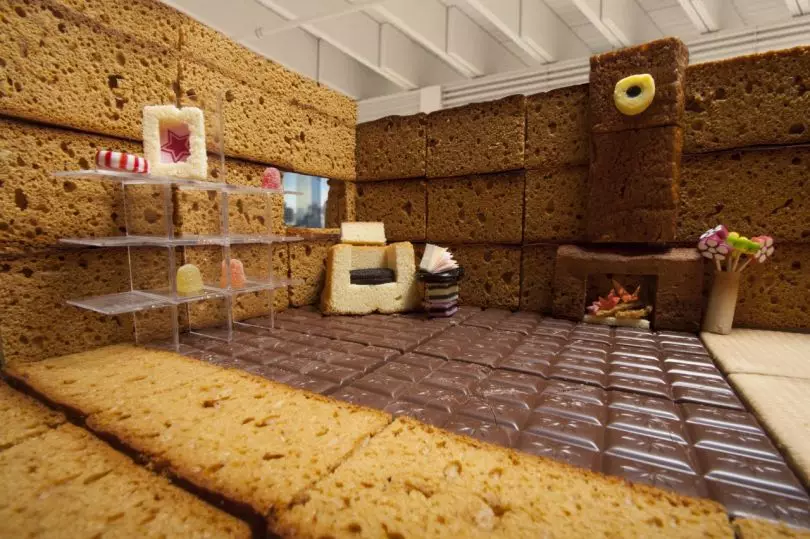 Gingerbread Loft მანჰეტენში უსახლკაროებს ამ შობას დაეხმარება 3652_4