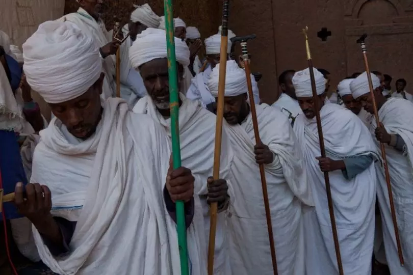 Kev cai dab qhuas pilgrimage rau Lalibela los ntawm Alan Gignoux 3791_5