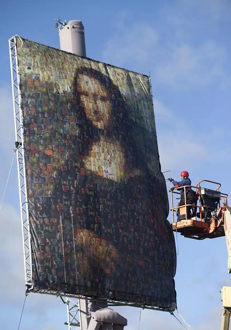 Le plus grand chevalet d'art jamais exposé avec une Joconde géante à Londres 3839_4