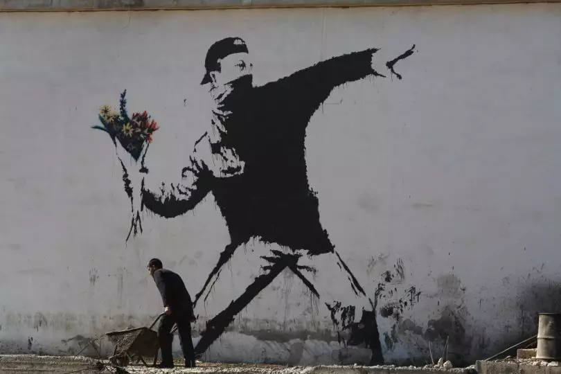 Banksy's Walled Off Hotel qapılarını Bethlehemin maneə divarında açır 3960_2