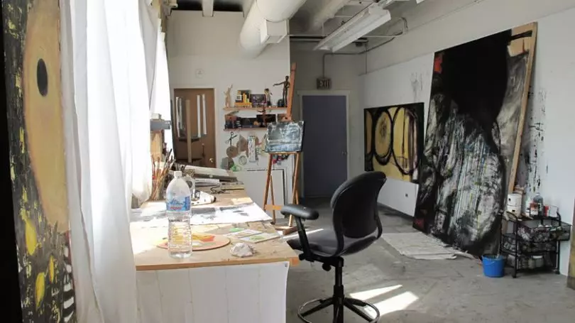 कलाकार जेसी स्मिथ-लार्सन के शिकागो स्टूडियो के अंदर की एक झलक 4015_1