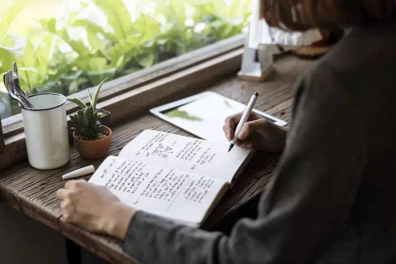 Surat Adobe Stock arkaly ygtyýarlandyrylýar