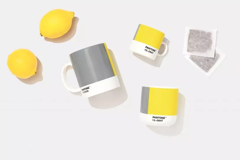 Бардык сүрөттөр Pantone тарабынан берилген